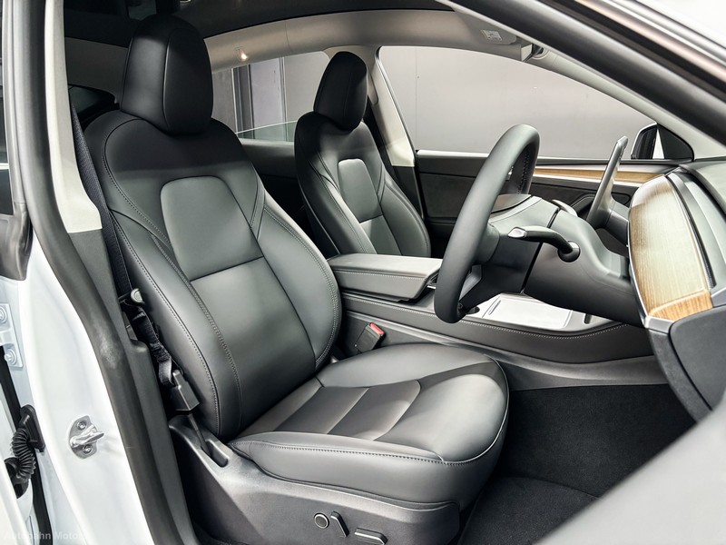 Image_8 | AUTOBAHN MOTORS